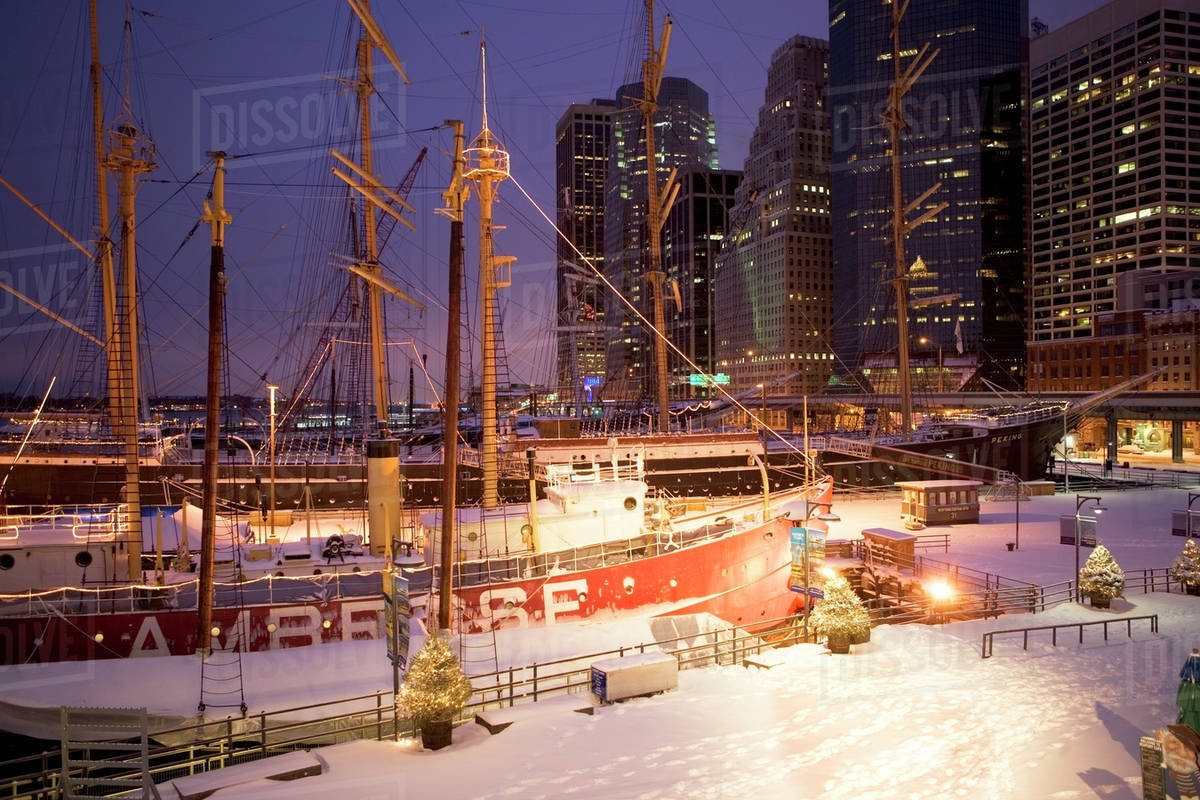 Seaport in winter - Royalty-free Stock Photo | Dissolve