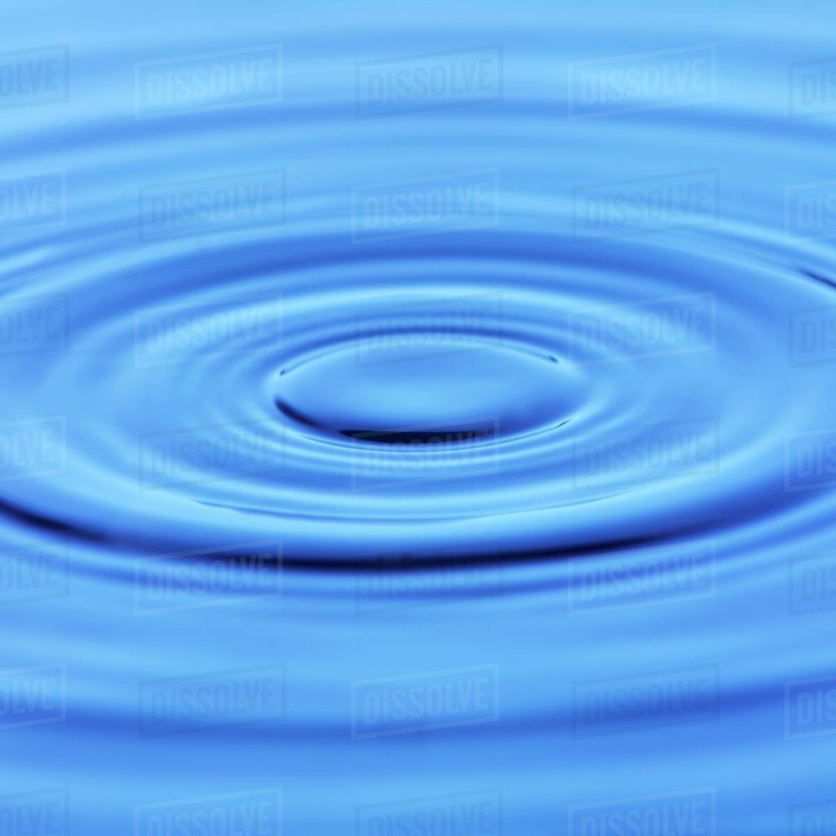 Concentric ripples in water - Royalty-free Stock Photo | Dissolve