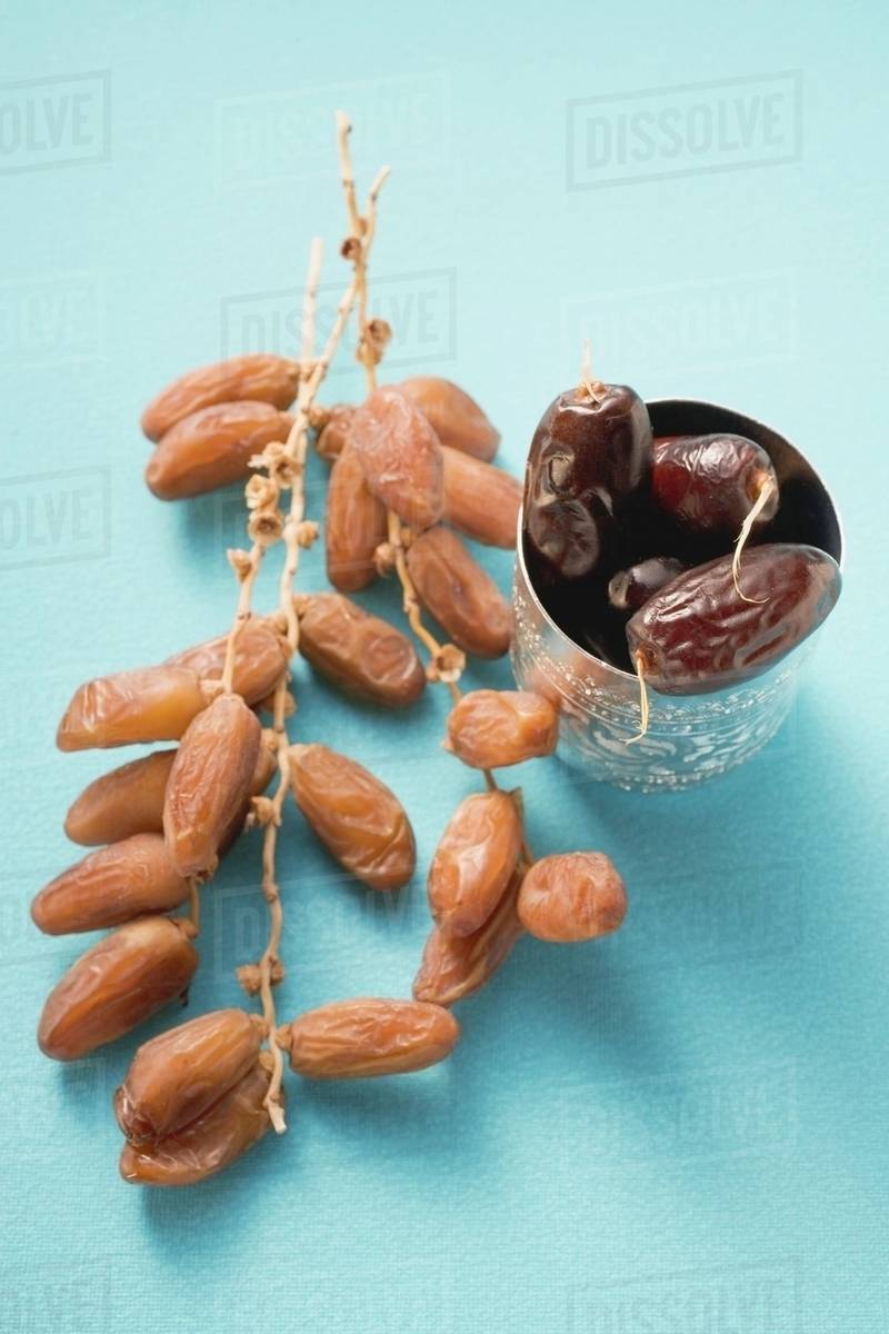 Different types of dates - Stock Photo - Dissolve