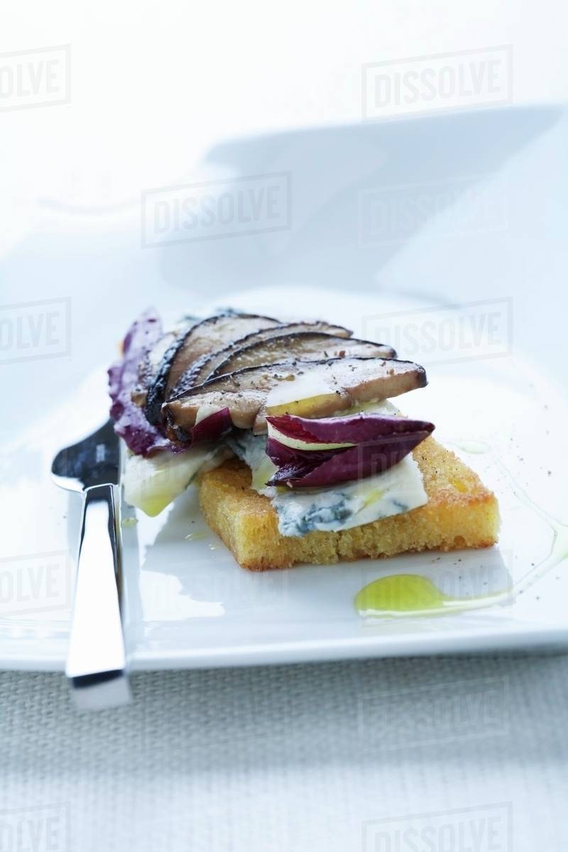 Cornbread crostini with Gorgonzola, radicchio and mushrooms - Royalty ...