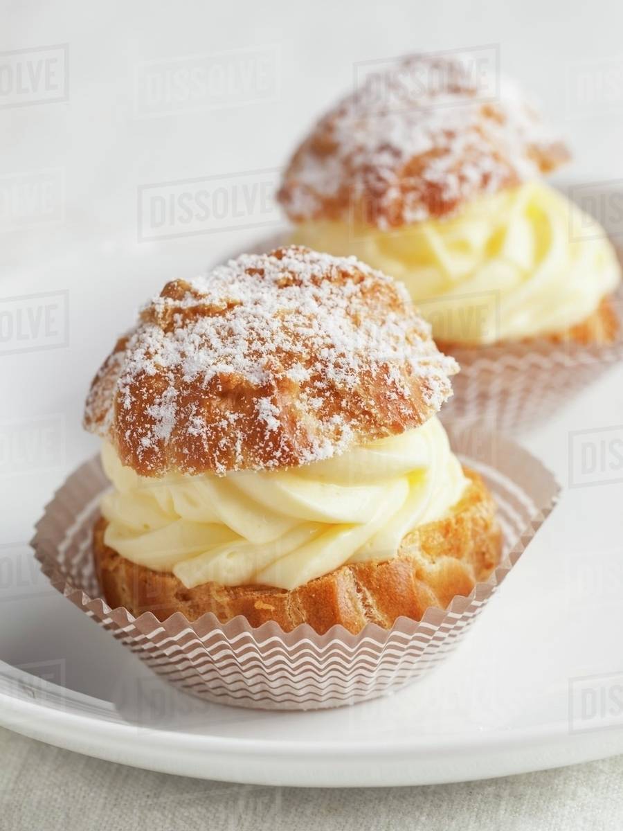 Mini cream puffs - Stock Photo - Dissolve