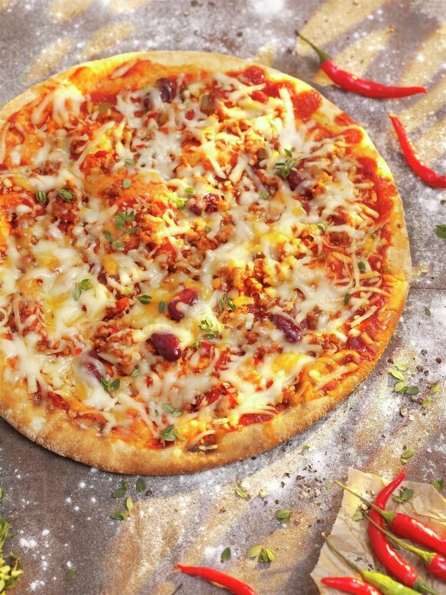 Chilli con carne pizza - Royalty-free Stock Photo | Dissolve
