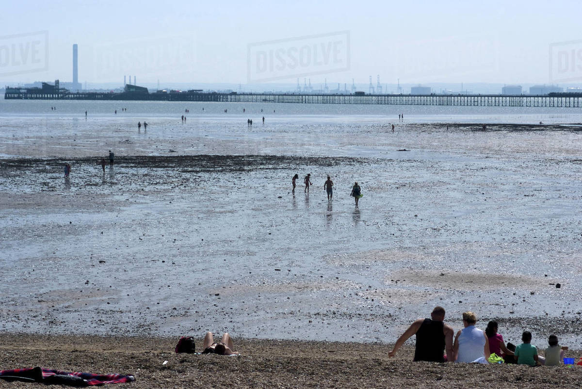 Thames Estuary at low tide, Southend-On-Sea, Essex, England, UK ...