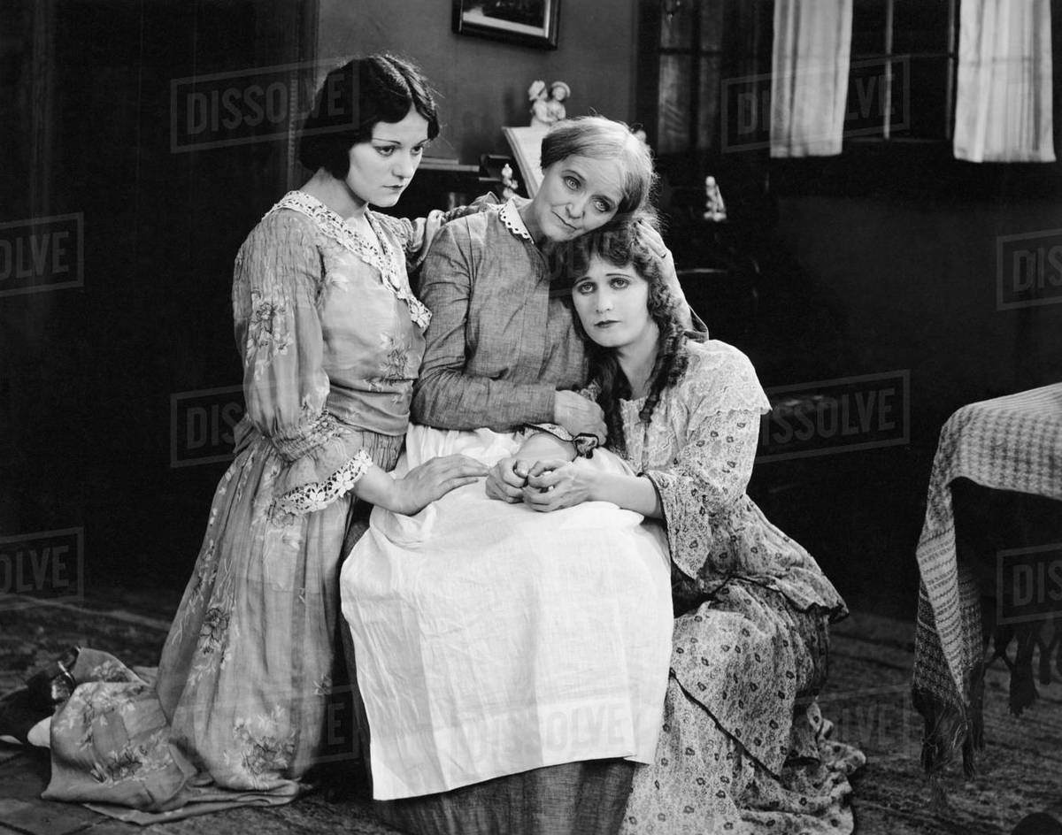 Pulling together - Stock Photo - Dissolve