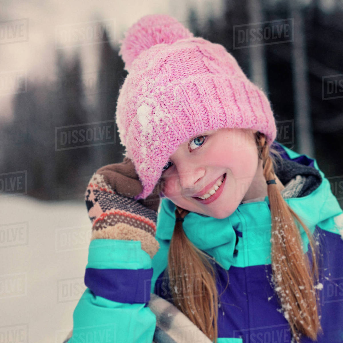 Caucasian teenage girl wearing beanie hat in snow - Royalty-free Stock ...