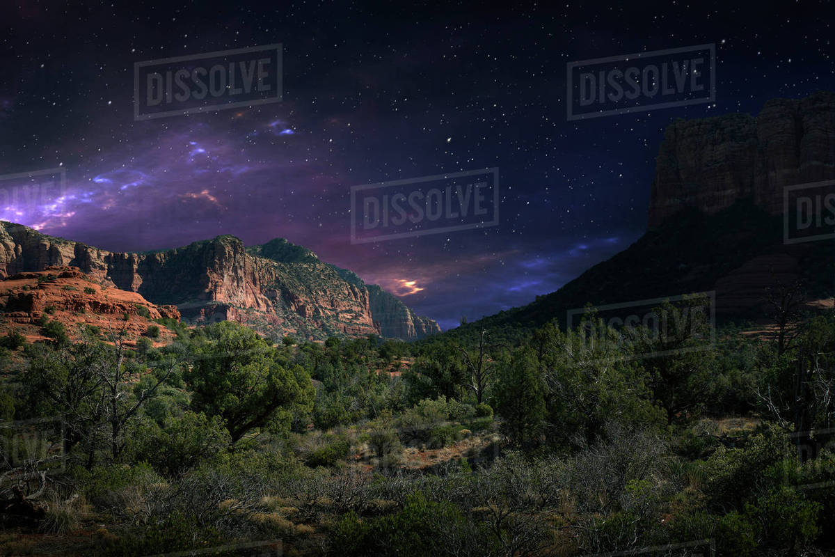Desert landscape and night sky, Sedona, Arizona, United States ...