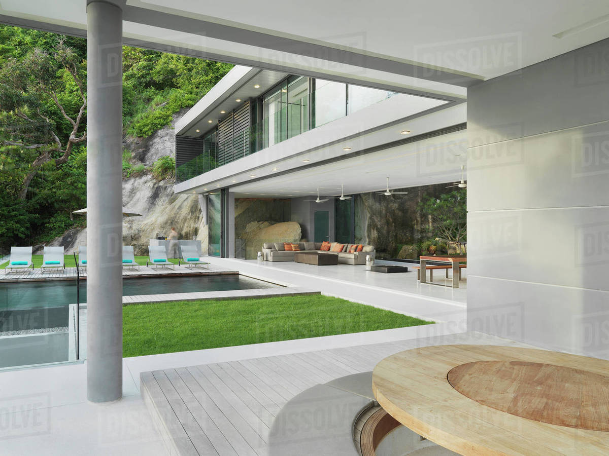 Large modern home with open air living spaces - Royalty-free Stock ...