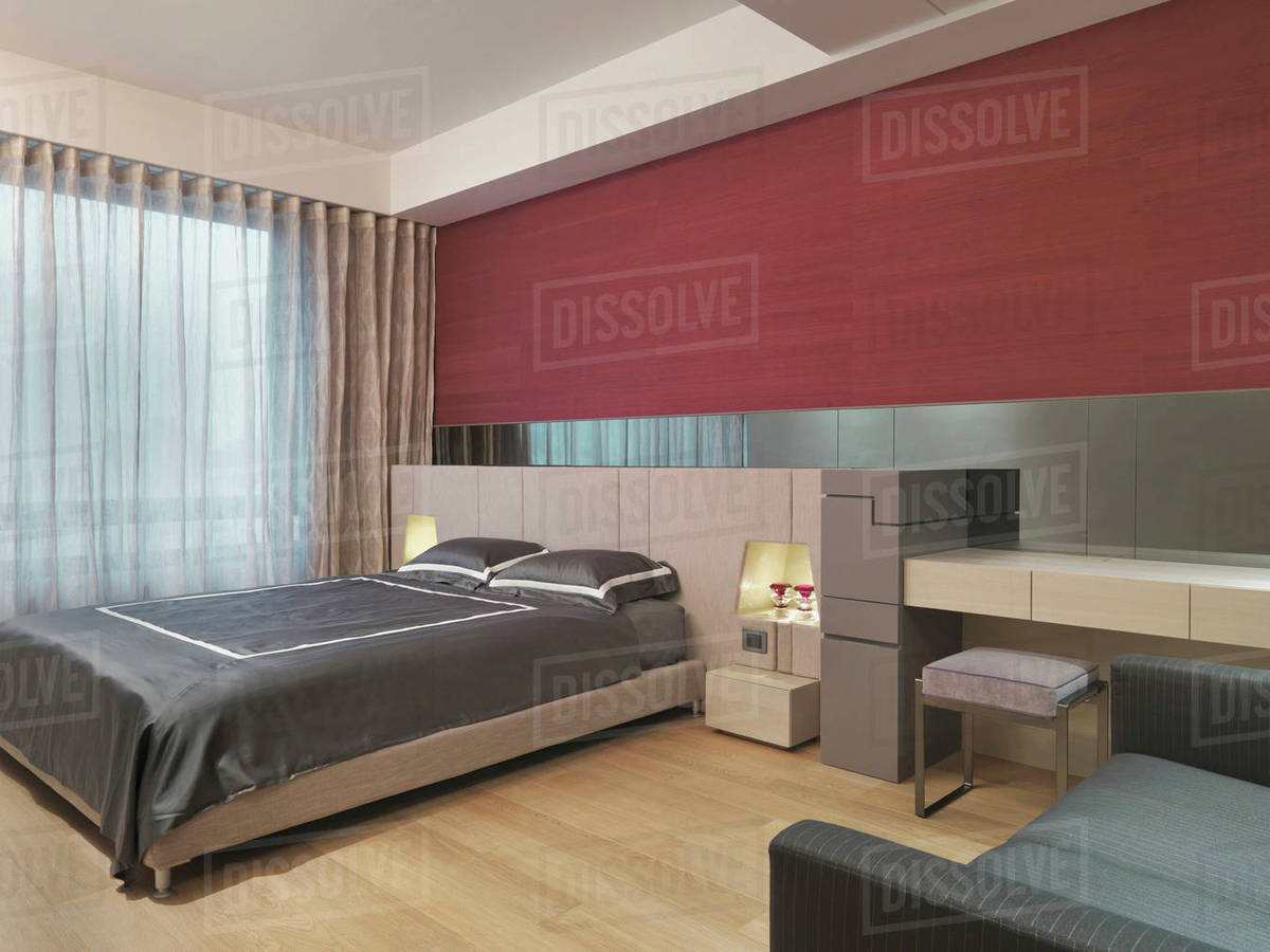 Clean modern bedroom - Royalty-free Stock Photo | Dissolve