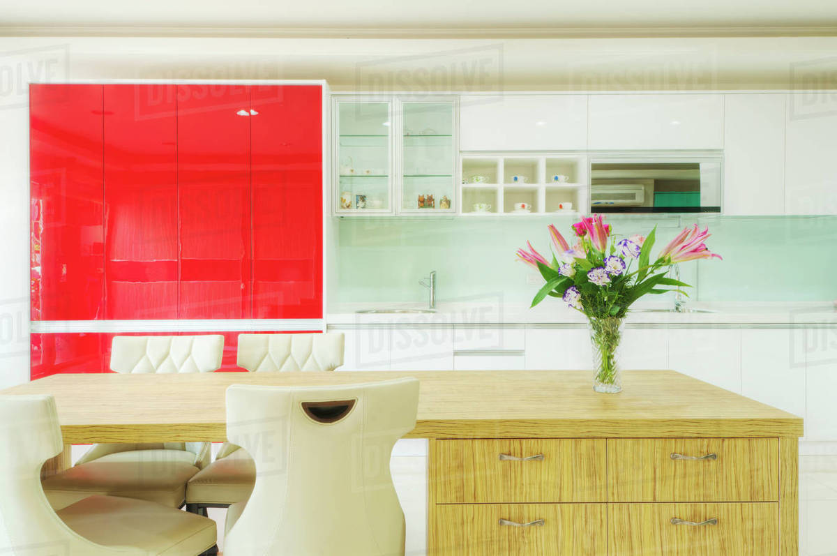 Modern kitchen - Royalty-free Stock Photo | Dissolve