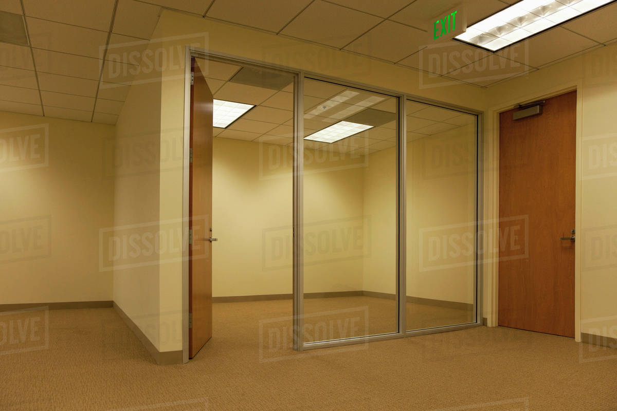 Empty room in office building - Royalty-free Stock Photo | Dissolve
