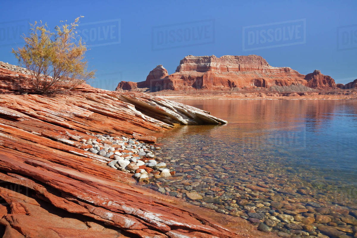 Rock formations on the coast, Padre Bay, Lake Powell, Glen Canyon ...