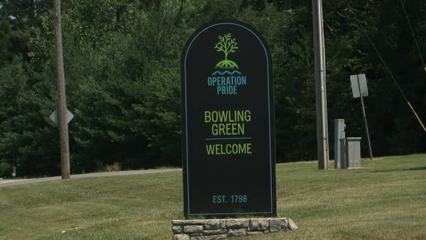 Welcome sign when entering Bowling Green, Kentucky. - HD Rights-managed ...