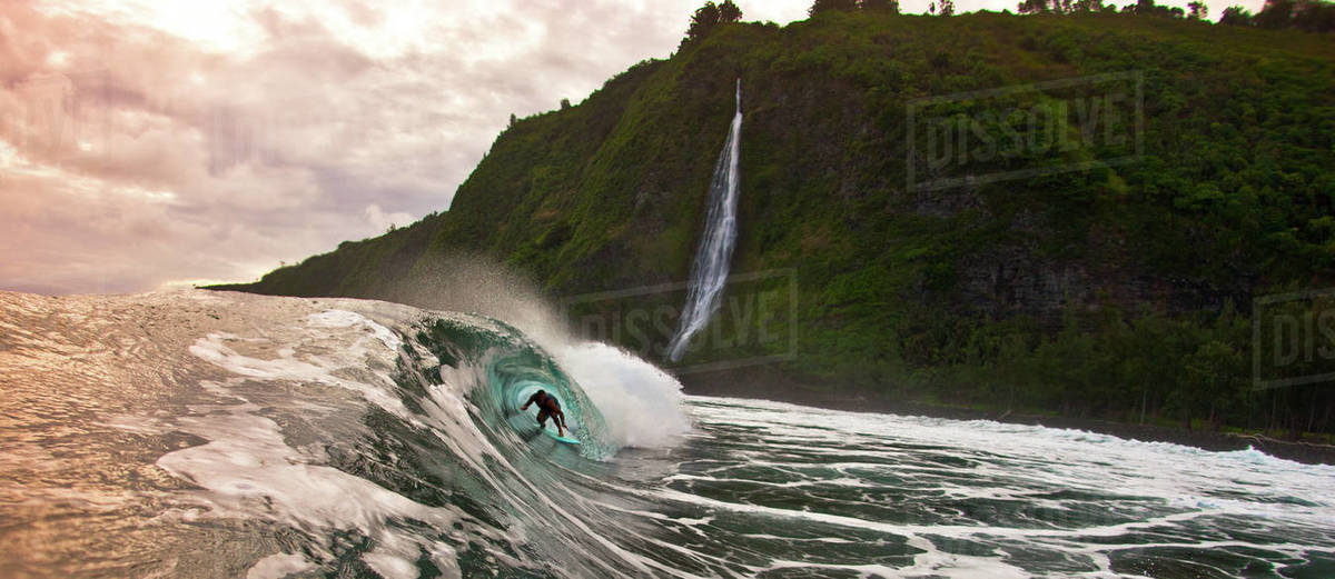 Man In Barrel Waterfalls Niagara Falls Daredevils | Nik Wallenda,