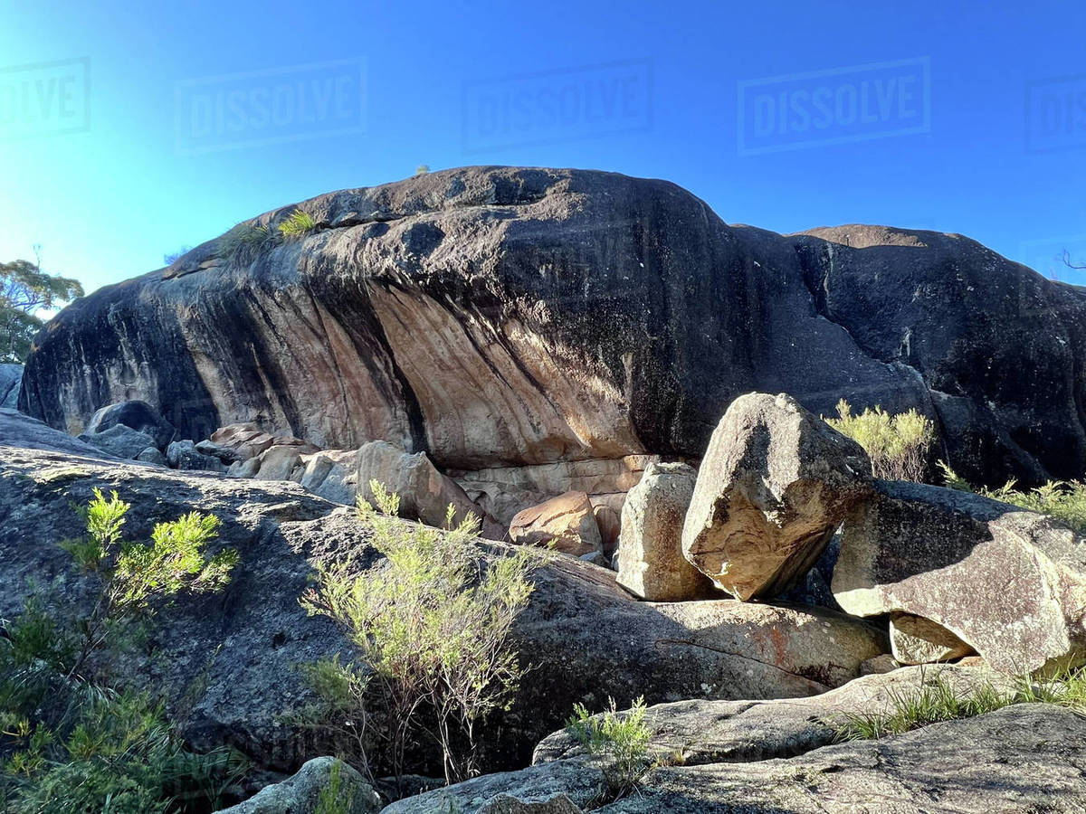 Wave Rock at Underground Creek, Girraween National Park, Queensland ...