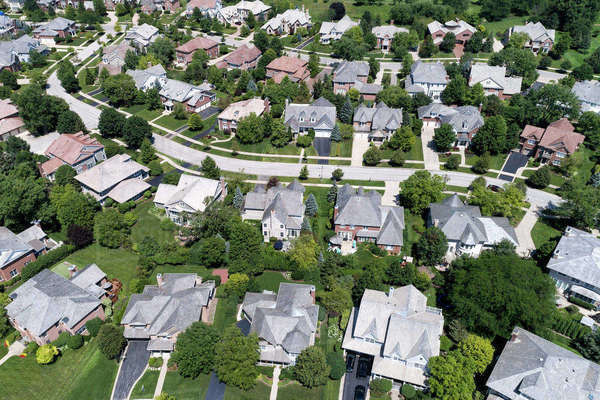 Aerial view of a neighborhood in the Chicago suburban city of Glenview ...