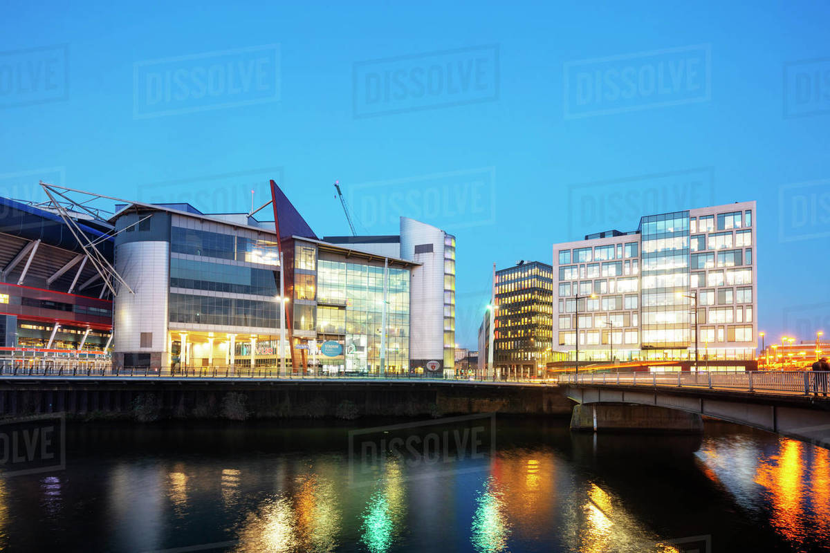 Millennium Stadium Plaza and city centre new development, Cardiff ...