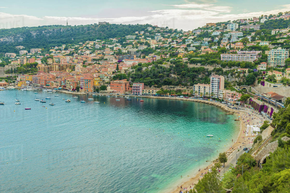Elevated view over Villefranche sur Mer, Alpes Maritimes, Provence ...
