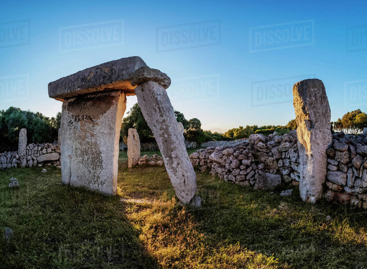 Taula at sunset, Talati de Dalt archaeological site, Menorca (Minorca ...