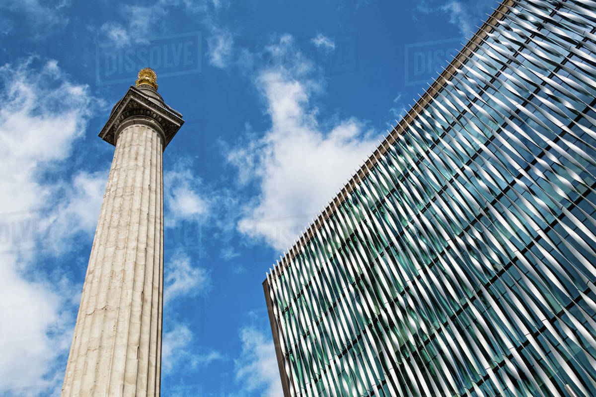 The Monument to the Great Fire of London and The Monument Building ...