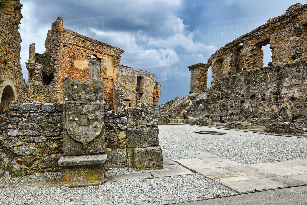 Castle, Inner courtyard, Castelo Rodrigo village, Serra da Estrela ...