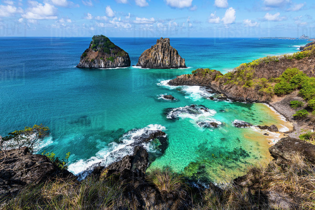 Turquoise water around the Two Brothers rocks, Fernando de Noronha ...
