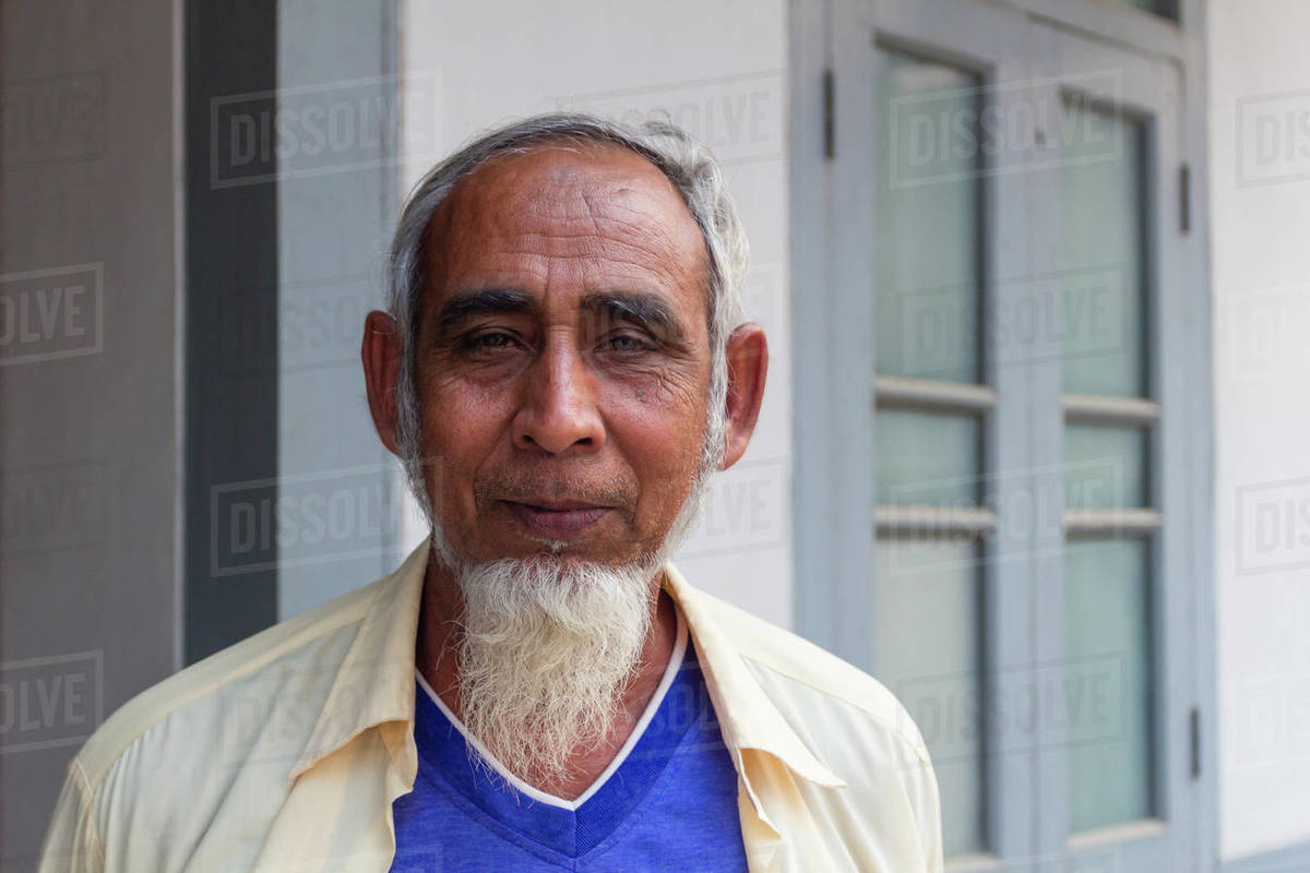 Burmese man, Hsipaw, Shan State, Myanmar (Burma), Asia - Stock Photo ...