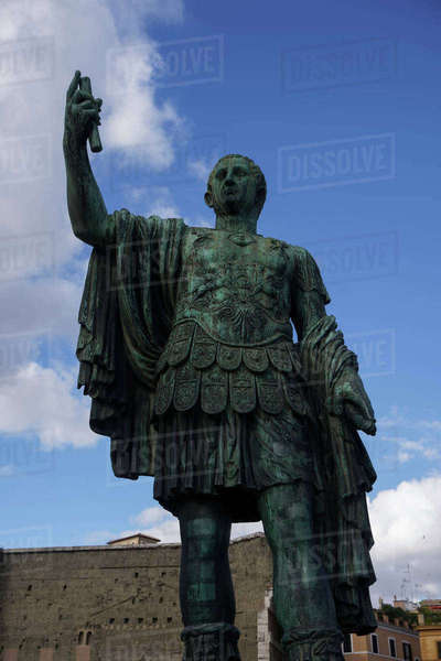 Julius Caesar statue in the Forum area, Via dei Fori Imperiali, Rome ...