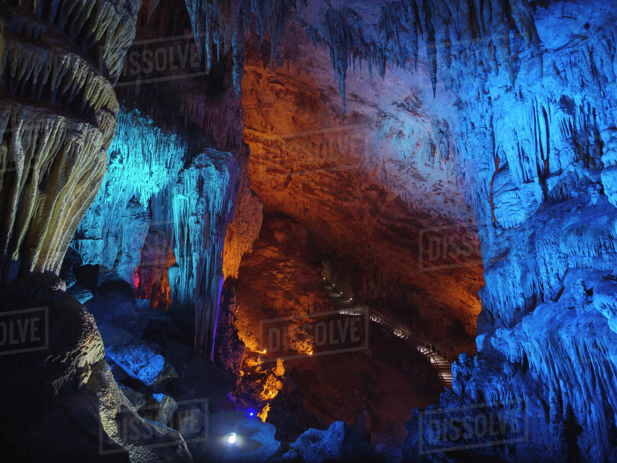 Furong stalactite cave of the Wulong Karst geological park, UNESCO ...