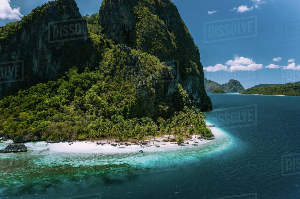 El Nido, Palawan, Philippines. Aerial view of surreal Pinagbuyutan ...