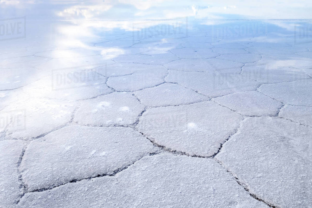 Salar de Uyuni salt white flats desert, Andes Altiplano, Bolivia ...