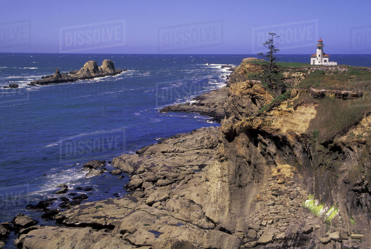NA, USA, Oregon, Charleston, Cape Arago Lighthouse, located on an islet ...
