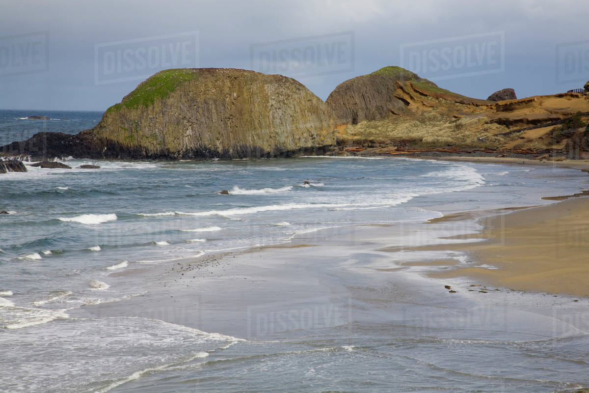 Oregon, Oregon Coast, Seal Rock State Park, shoreline view - Royalty ...