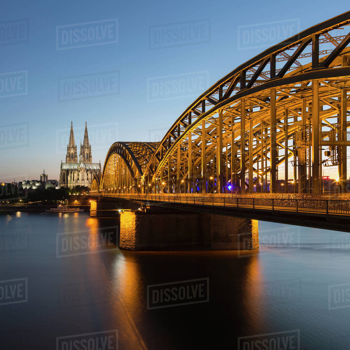 View of Cologne Cathedral (Koelner Dom) and Hohenzollern Bridge ...