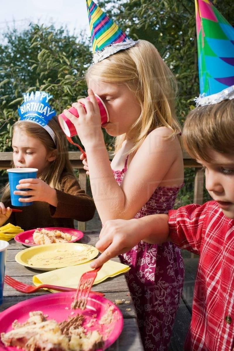 Birthday party - Royalty-free Stock Photo | Dissolve