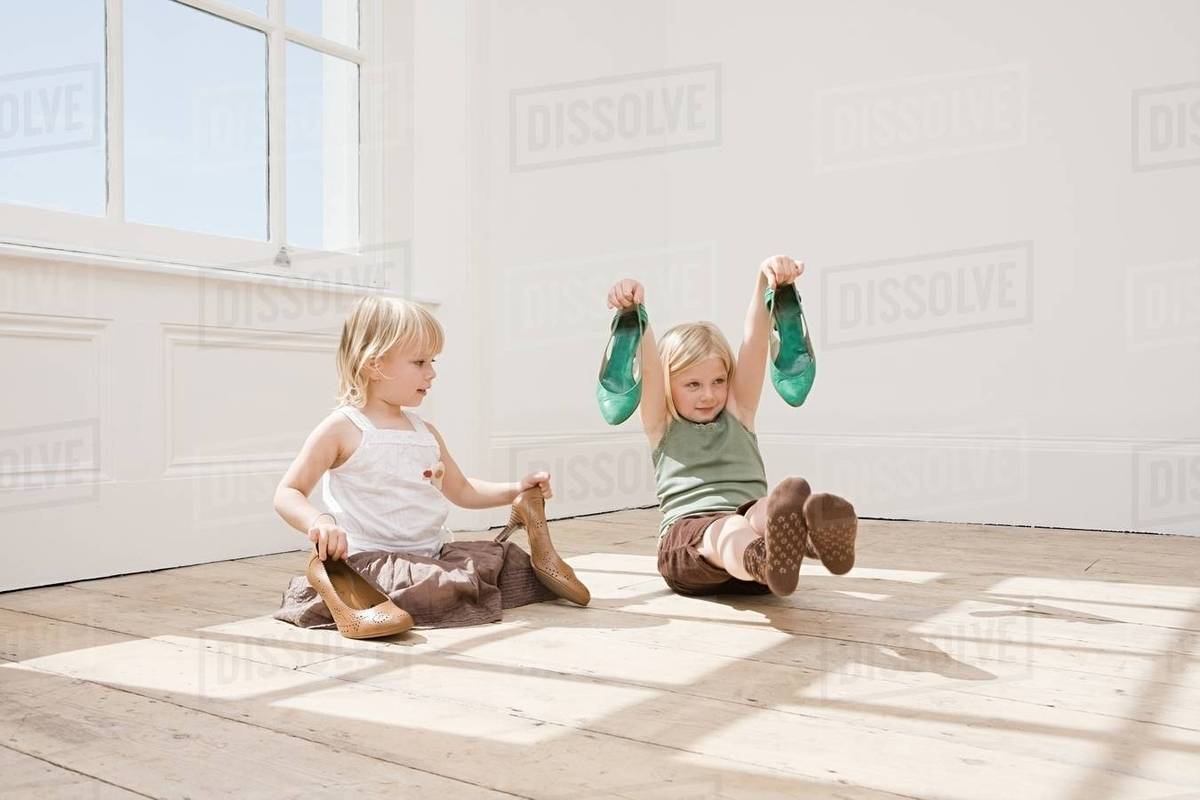 Girls dressing up - Royalty-free Stock Photo | Dissolve