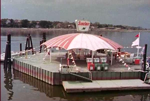Sinclair created a floating service station at the marina at the New ...