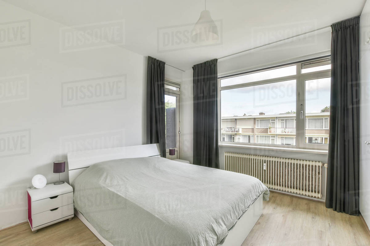 Luxury bedroom design with large size bed - Royalty-free Stock Photo ...