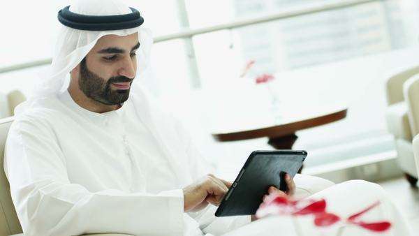 Ambitious Arab business man traveller Gulf Region global trade tourism ...
