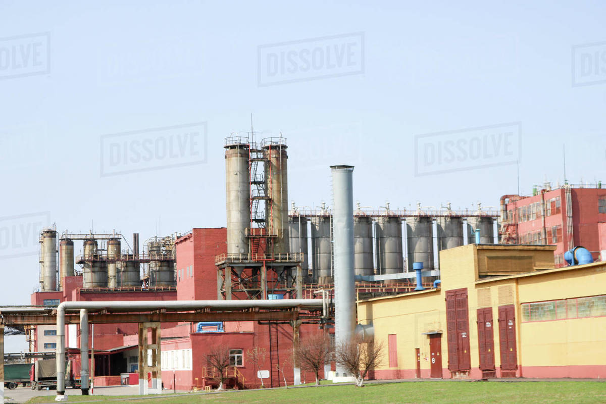 Chemical plant with rectification columns, reactors, heat exchangers ...