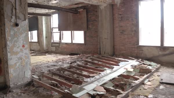 FPV CLOSE UP: Exploring decaying abandoned building with collapsing ...