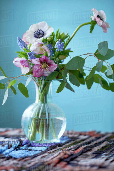 Flower bouquet - Stock Photo - Dissolve