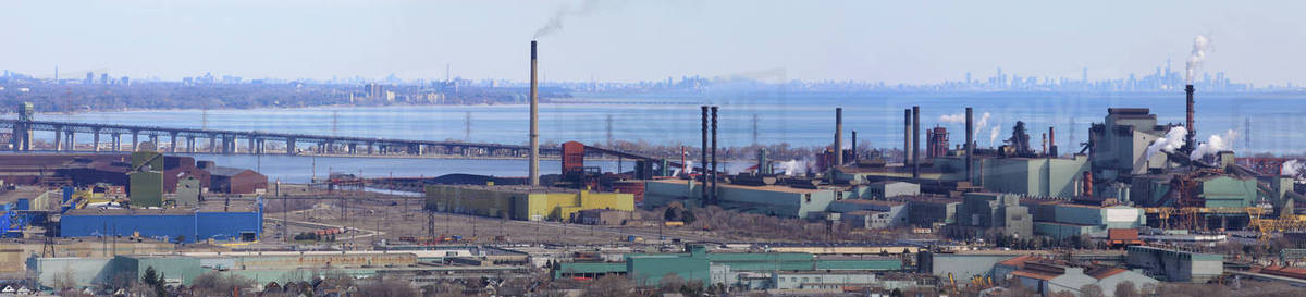 Panorama of Hamilton and Burlington from the Niagara escarpment ...