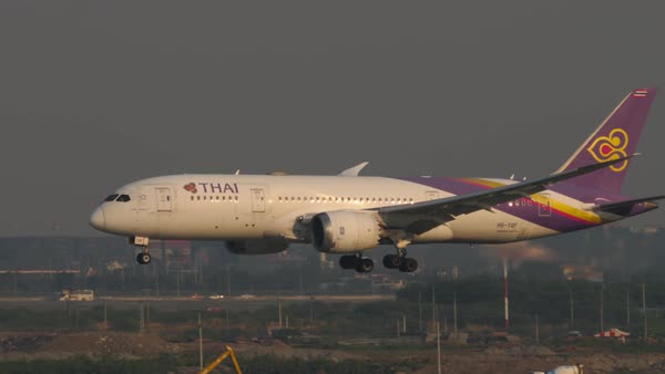 BANGKOK, THAILAND - Boeing 787-8 Dreamliner, HS-TQF of Thai Airways ...