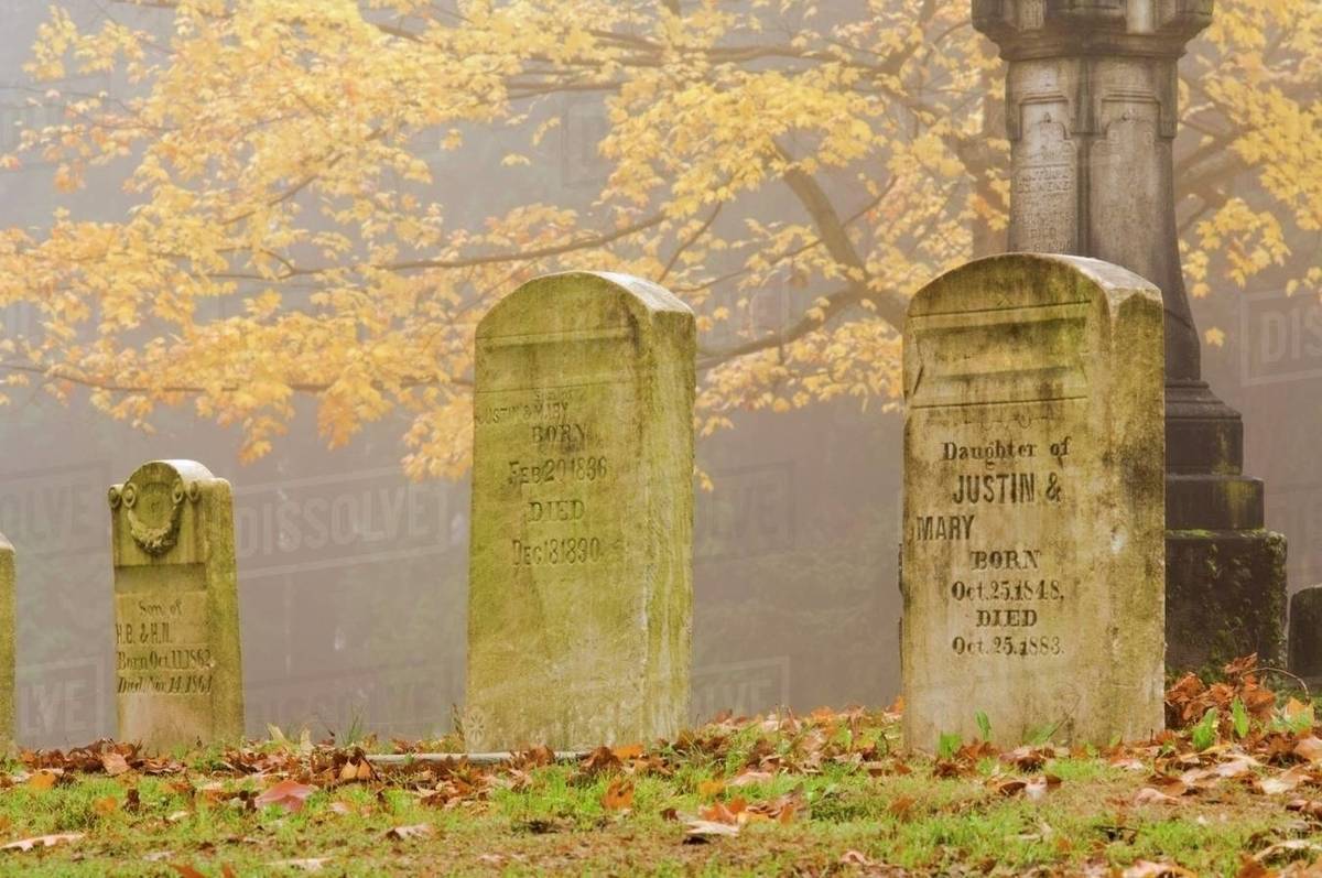 Pioneer Cemetery, Portland, Oregon, Usa - Stock Photo - Dissolve