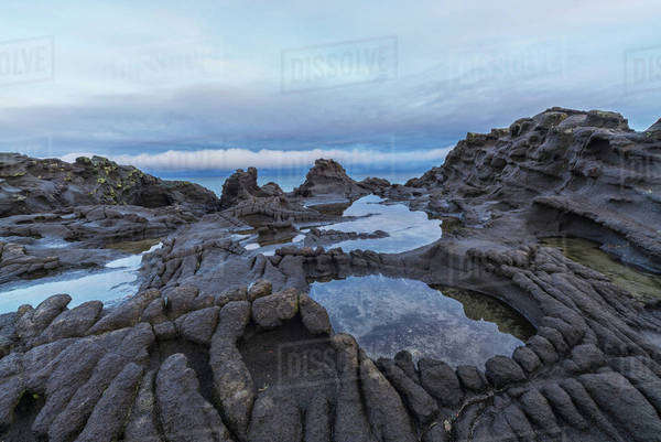 The volcanic bedrock near Tow Hill, Haida Gwaii at sunrise, Naikoon ...