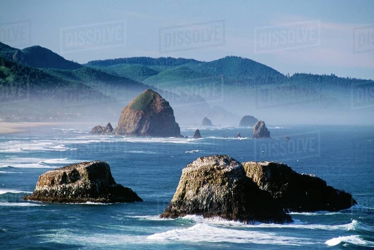 Haystack Rock, The Needles And Sea Stacks, Cannon Beach, Oregon, United ...