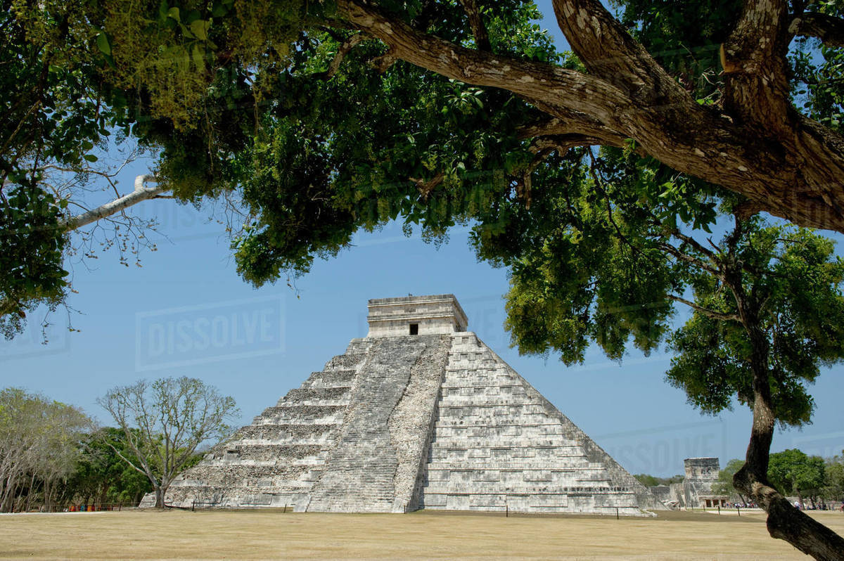 Ancient Mayan temple El Castillo at Chichen Itza, Mexico; Yucatan ...