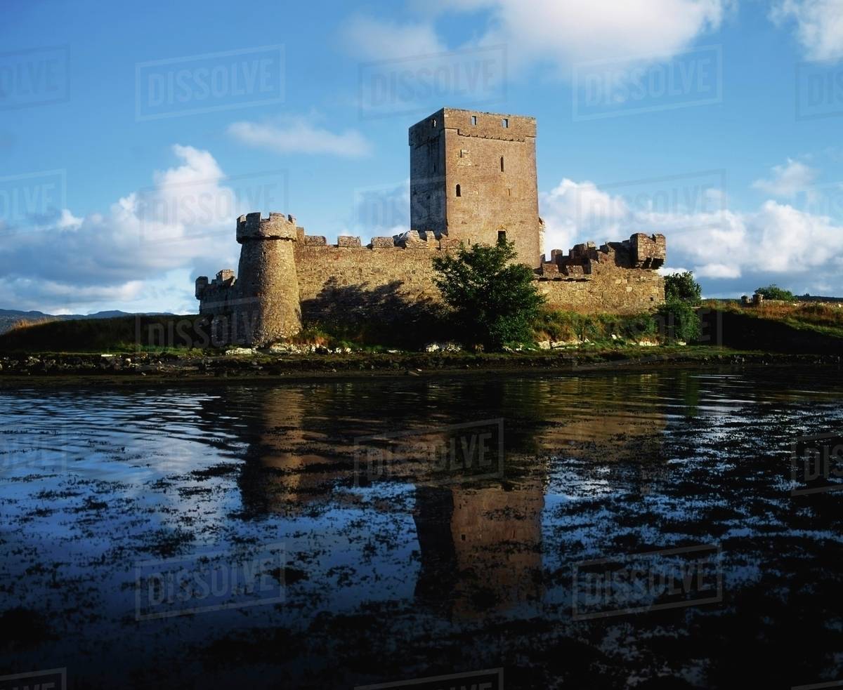 Donegal Near Creeslough, Doe Castle, 15Th Century, Ireland - Royalty ...