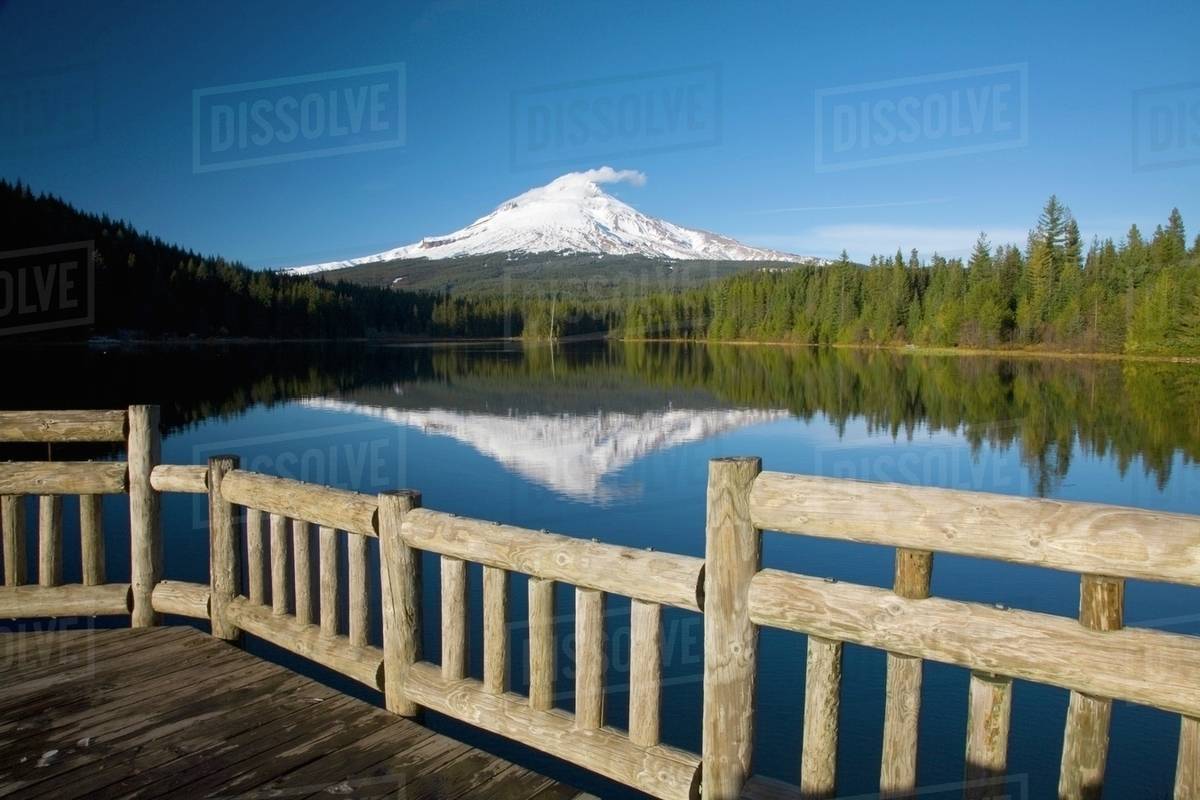 Trillium Lake, Oregon, Usa - Royalty-free Stock Photo | Dissolve