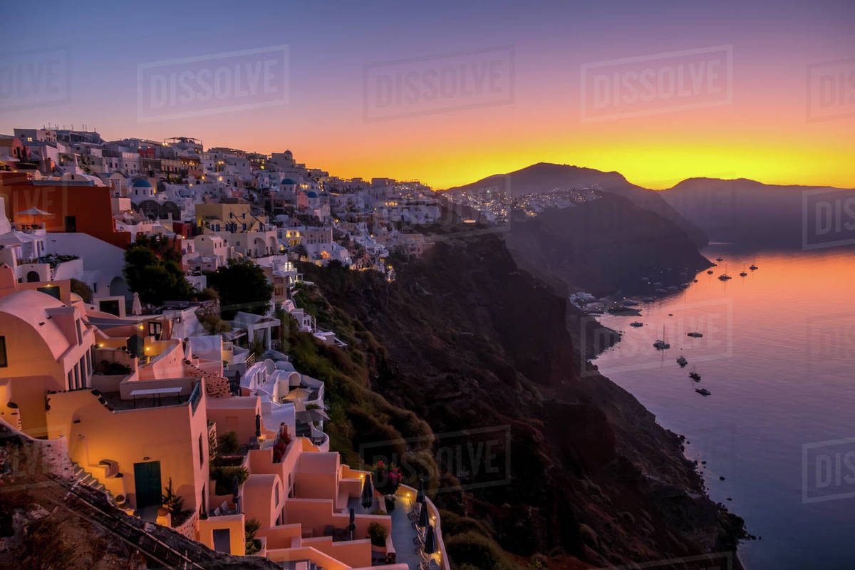 Greece. Volcanic island of Thira (Santorini). Cloudless morning over ...